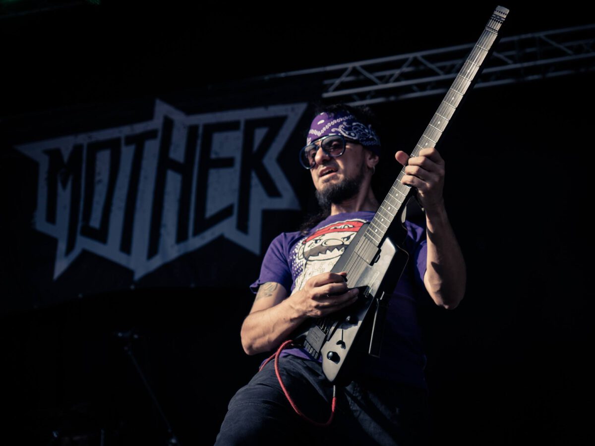 Galerie – Mother Band